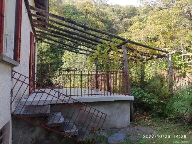 Multi-family house with 2 apartments | Via Mistorni 60, 6984 Pura